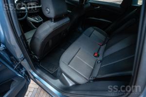Pelēks Audi E-Tron 2022 Rīga, ar dzinēja tilpumu 0.00 L un nobraukumu 17 tūkst. km par 34500 €, foto 19 vietnē AUTOMOTO.COM.LV