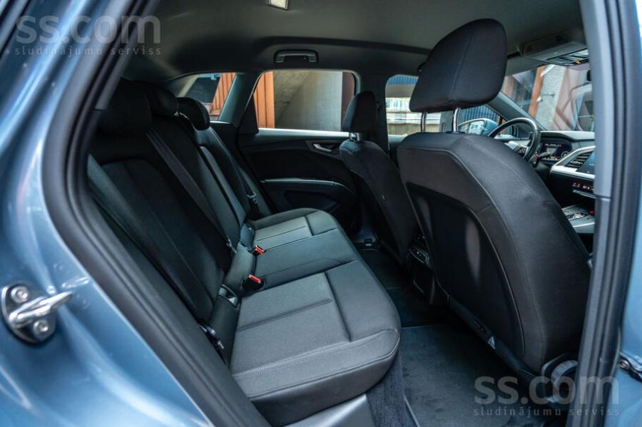 Pelēks Audi E-Tron 2022 Rīga, ar dzinēja tilpumu 0.00 L un nobraukumu 17 tūkst. km par 34500 €, foto 20 vietnē AUTOMOTO.COM.LV