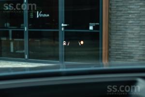 Pelēks Audi E-Tron 2022 Rīga, ar dzinēja tilpumu 0.00 L un nobraukumu 17 tūkst. km par 34500 €, foto 27 vietnē AUTOMOTO.COM.LV