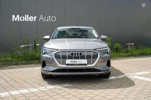 Grey Audi E-Tron 2022 in Vilnius, with an engine capacity of 0.00 L and mileage of 29 thousand km for 37450 €, photo 3 on AUTOMOTO.COM.LV