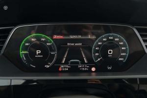 Grey Audi E-Tron 2022 in Vilnius, with an engine capacity of 0.00 L and mileage of 29 thousand km for 37450 €, photo 20 on AUTOMOTO.COM.LV