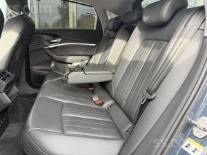 Pelēks Audi E-Tron 2022 Rīga, ar dzinēja tilpumu 0.00 L un nobraukumu 100 tūkst. km par 29999 €, foto 13 vietnē AUTOMOTO.COM.LV