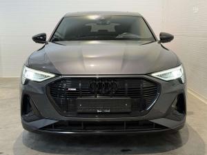 Grey Audi E-Tron 2022 in Vilnius, with an engine capacity of 0.00 L and mileage of 139 thousand km for 29950 €, photo 3 on AUTOMOTO.COM.LV