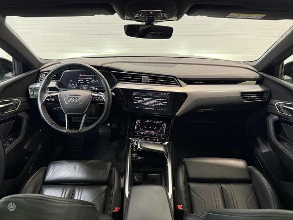 Grey Audi E-Tron 2022 in Vilnius, with an engine capacity of 0.00 L and mileage of 139 thousand km for 29950 €, photo 7 on AUTOMOTO.COM.LV