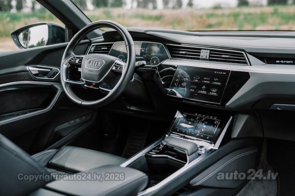 Серый Ауди E-Tron 2022 в Таллин, объемом двигателя 0.00 л и пробегом 65 тыс. км за 47900 €, фото 10 на AUTOMOTO.COM.LV