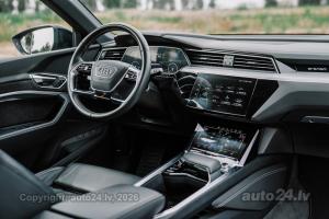 Pelēks Audi E-Tron 2022 Tallina, ar dzinēja tilpumu 0.00 L un nobraukumu 65 tūkst. km par 47900 €, foto 11 vietnē AUTOMOTO.COM.LV