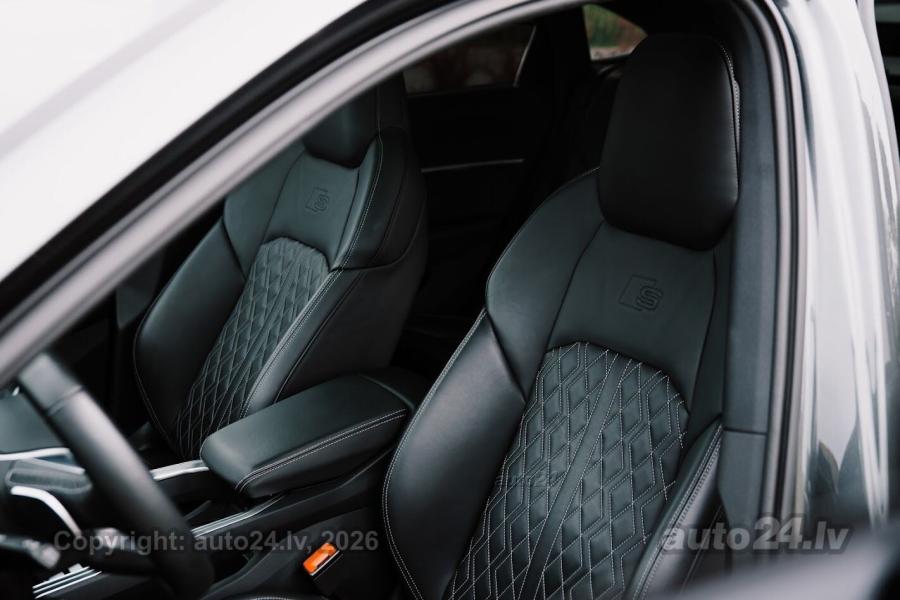 Pelēks Audi E-Tron 2022 Tallina, ar dzinēja tilpumu 0.00 L un nobraukumu 65 tūkst. km par 47900 €, foto 12 vietnē AUTOMOTO.COM.LV