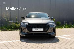 Grey Audi E-Tron 2022 in Vilnius, with an engine capacity of 0.00 L and mileage of 70 thousand km for 44000 €, photo 3 on AUTOMOTO.COM.LV