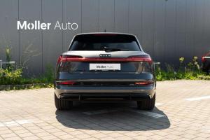 Grey Audi E-Tron 2022 in Vilnius, with an engine capacity of 0.00 L and mileage of 70 thousand km for 44000 €, photo 6 on AUTOMOTO.COM.LV