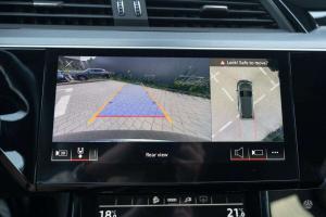 Grey Audi E-Tron 2022 in Vilnius, with an engine capacity of 0.00 L and mileage of 70 thousand km for 44000 €, photo 13 on AUTOMOTO.COM.LV