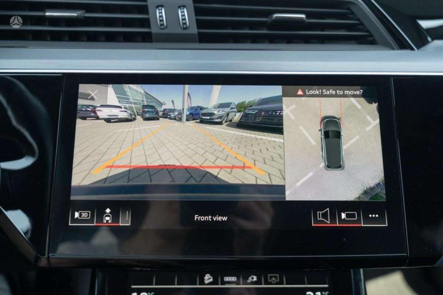 Grey Audi E-Tron 2022 in Vilnius, with an engine capacity of 0.00 L and mileage of 70 thousand km for 44000 €, photo 14 on AUTOMOTO.COM.LV