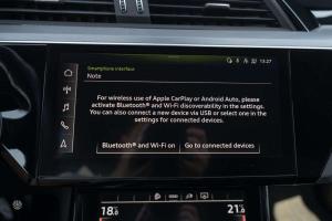 Grey Audi E-Tron 2022 in Vilnius, with an engine capacity of 0.00 L and mileage of 70 thousand km for 44000 €, photo 16 on AUTOMOTO.COM.LV
