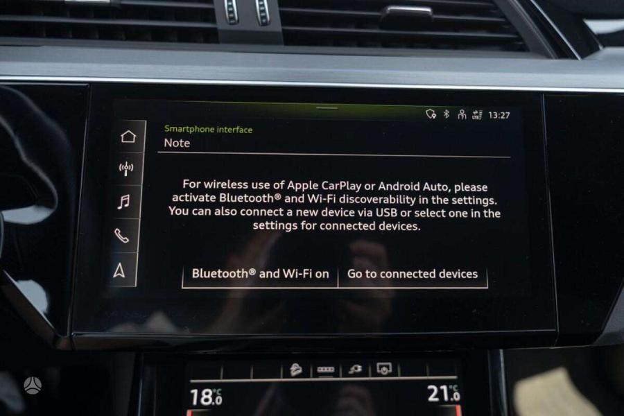 Grey Audi E-Tron 2022 in Vilnius, with an engine capacity of 0.00 L and mileage of 70 thousand km for 44000 €, photo 16 on AUTOMOTO.COM.LV