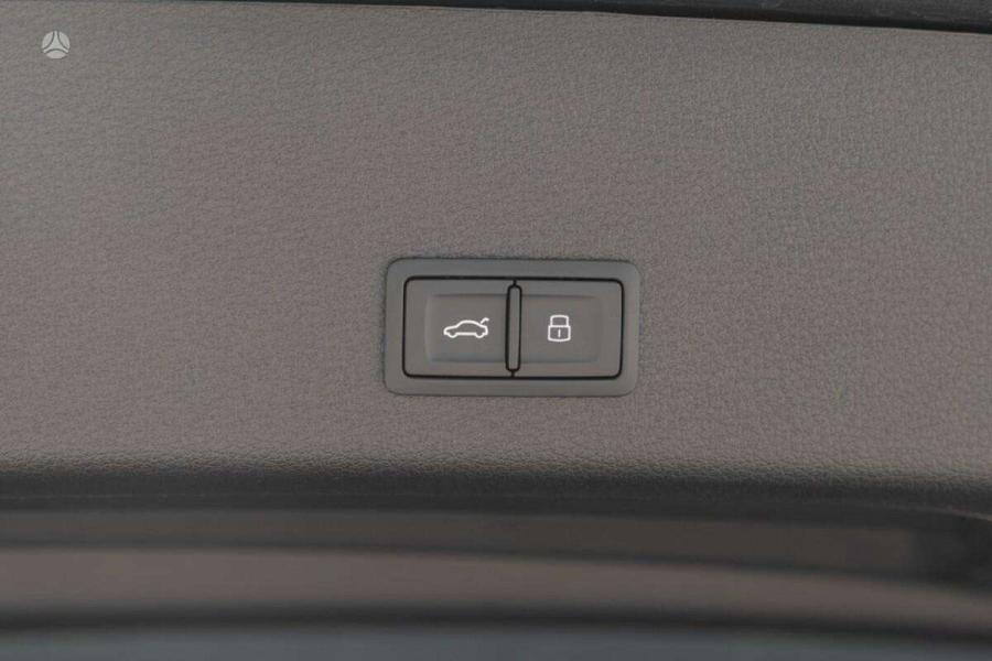 Grey Audi E-Tron 2022 in Vilnius, with an engine capacity of 0.00 L and mileage of 70 thousand km for 44000 €, photo 28 on AUTOMOTO.COM.LV
