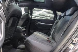 Grey Audi E-Tron 2022 in Tukums, with an engine capacity of 0.00 L and mileage of 76 thousand km for 35990 €, photo 5 on AUTOMOTO.COM.LV