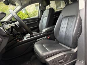 Pelēks Audi E-Tron 2022 Ukmergė, ar dzinēja tilpumu 0.00 L un nobraukumu 118 tūkst. km par 21800 €, foto 12 vietnē AUTOMOTO.COM.LV