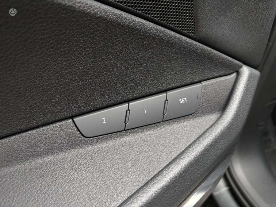 Pelēks Audi E-Tron 2022 Ukmergė, ar dzinēja tilpumu 0.00 L un nobraukumu 118 tūkst. km par 21800 €, foto 19 vietnē AUTOMOTO.COM.LV