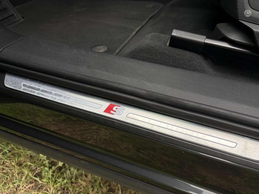 Pelēks Audi E-Tron 2022 Ukmergė, ar dzinēja tilpumu 0.00 L un nobraukumu 118 tūkst. km par 21800 €, foto 22 vietnē AUTOMOTO.COM.LV