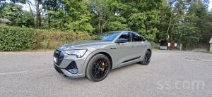 Pelēks Audi E-Tron 2022 Rīga, ar dzinēja tilpumu 0.00 L un nobraukumu 39 tūkst. km par 39900 €, foto 3 vietnē AUTOMOTO.COM.LV