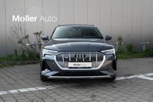 Grey Audi E-Tron 2022 in Vilnius, with an engine capacity of 0.00 L and mileage of 49 thousand km for 39000 €, photo 3 on AUTOMOTO.COM.LV