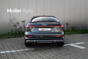 Grey Audi E-Tron 2022 in Vilnius, with an engine capacity of 0.00 L and mileage of 49 thousand km for 39000 €, photo 6 on AUTOMOTO.COM.LV
