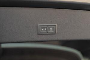 Grey Audi E-Tron 2022 in Vilnius, with an engine capacity of 0.00 L and mileage of 49 thousand km for 39000 €, photo 19 on AUTOMOTO.COM.LV