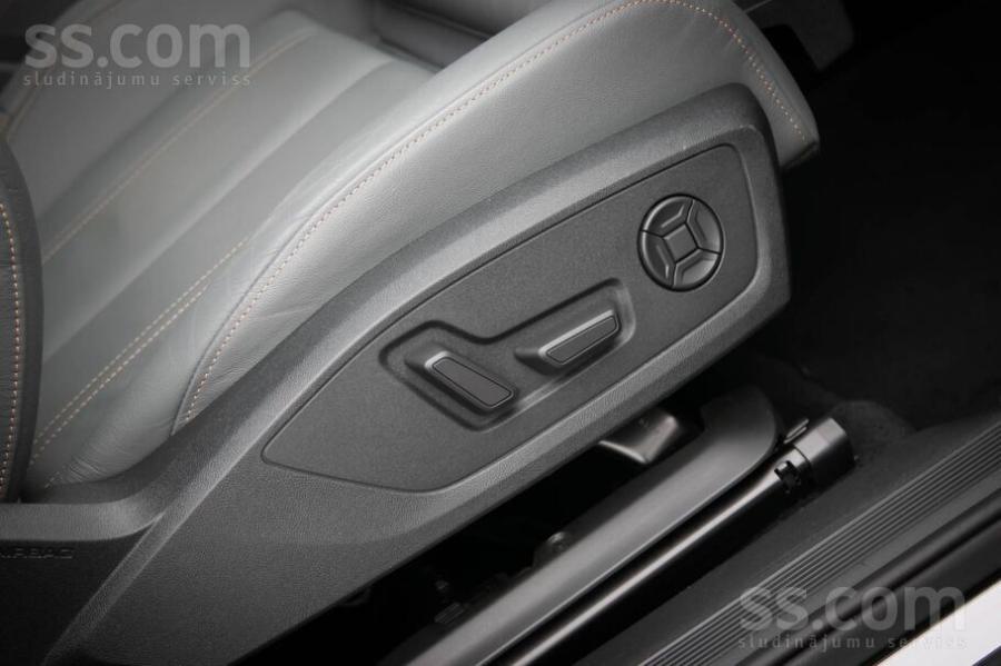 Grey Audi E-Tron 2022 in Tukums, with an engine capacity of 0.00 L and mileage of 159 thousand km for 26990 €, photo 14 on AUTOMOTO.COM.LV