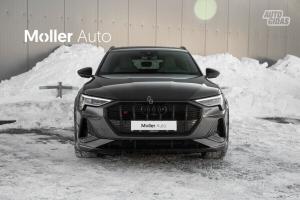 Pelēks Audi E-Tron 2023 Viļņa, ar dzinēja tilpumu 0.00 L un nobraukumu 34 tūkst. km par 44000 €, foto 4 vietnē AUTOMOTO.COM.LV