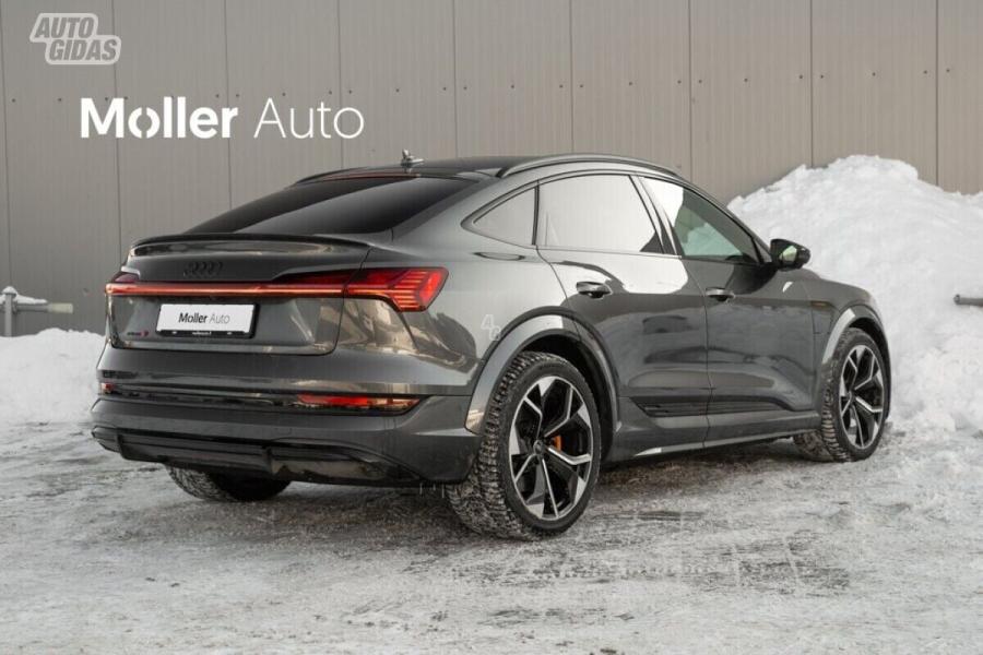 Pelēks Audi E-Tron 2023 Viļņa, ar dzinēja tilpumu 0.00 L un nobraukumu 34 tūkst. km par 44000 €, foto 6 vietnē AUTOMOTO.COM.LV