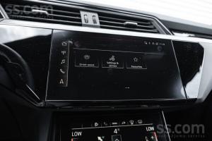 Серый Ауди E-Tron 2023 в Рига, объемом двигателя 0.00 л и пробегом 35 тыс. км за 40150 €, фото 28 на AUTOMOTO.COM.LV