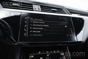 Серый Ауди E-Tron 2023 в Рига, объемом двигателя 0.00 л и пробегом 35 тыс. км за 40150 €, фото 31 на AUTOMOTO.COM.LV