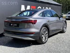 Grey Audi E-Tron 2023 in Riga, with an engine capacity of 0.00 L and mileage of 51 thousand km for 38990 €, photo 5 on AUTOMOTO.COM.LV