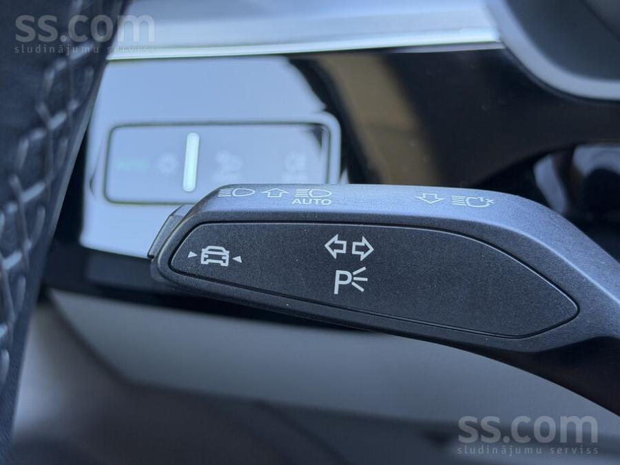 Grey Audi E-Tron 2023 in Riga, with an engine capacity of 0.00 L and mileage of 51 thousand km for 38990 €, photo 15 on AUTOMOTO.COM.LV
