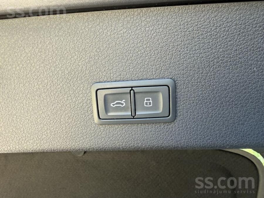 Grey Audi E-Tron 2023 in Riga, with an engine capacity of 0.00 L and mileage of 51 thousand km for 38990 €, photo 21 on AUTOMOTO.COM.LV
