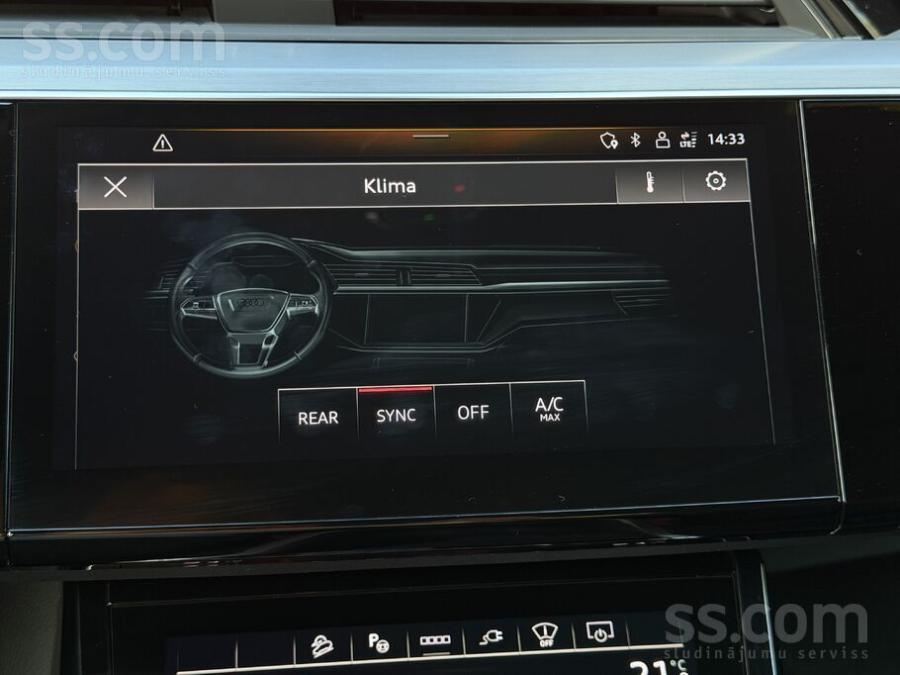 Grey Audi E-Tron 2023 in Saldus, with an engine capacity of 0.00 L and mileage of 45 thousand km for 47700 €, photo 22 on AUTOMOTO.COM.LV