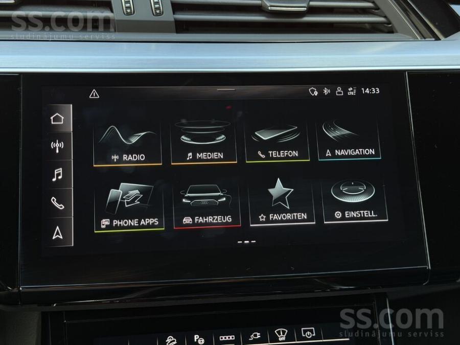 Grey Audi E-Tron 2023 in Saldus, with an engine capacity of 0.00 L and mileage of 45 thousand km for 47700 €, photo 23 on AUTOMOTO.COM.LV