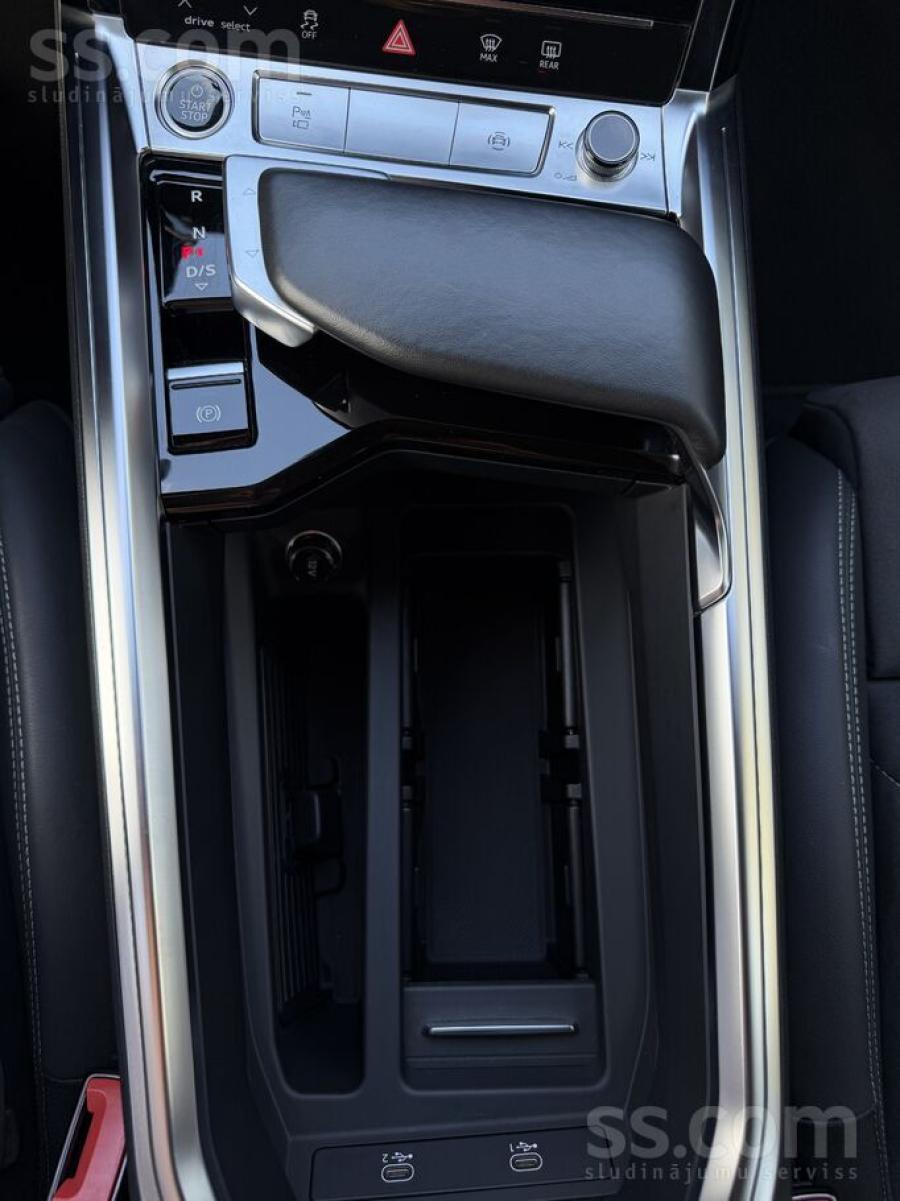 Grey Audi E-Tron 2023 in Saldus, with an engine capacity of 0.00 L and mileage of 45 thousand km for 47700 €, photo 25 on AUTOMOTO.COM.LV