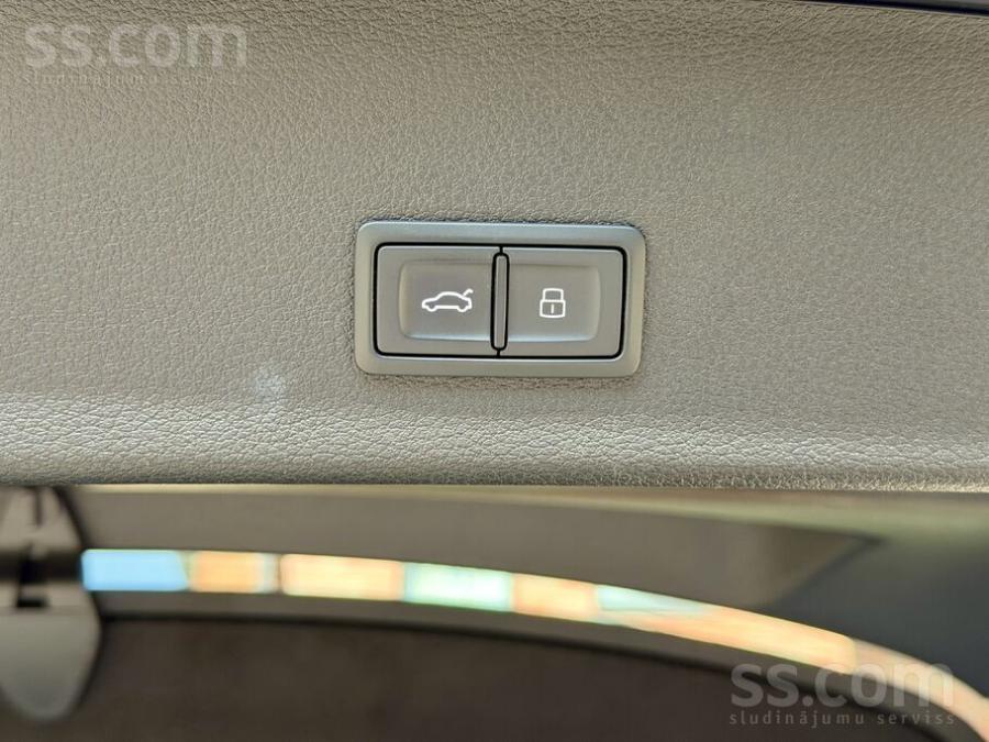 Grey Audi E-Tron 2023 in Saldus, with an engine capacity of 0.00 L and mileage of 45 thousand km for 47700 €, photo 29 on AUTOMOTO.COM.LV