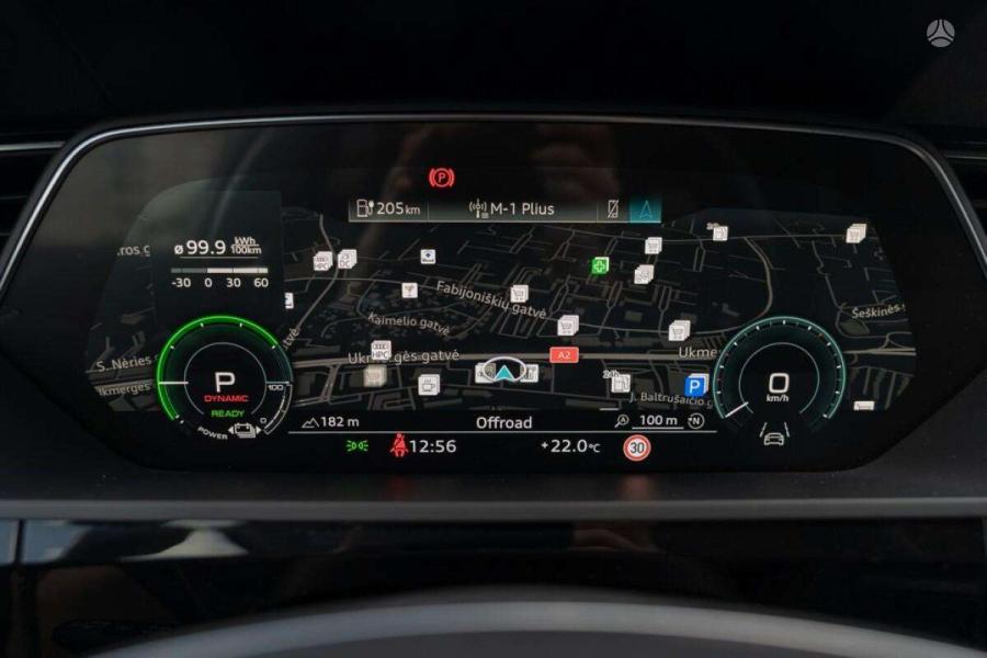 Серый Ауди E-Tron 2023 в Вильнюс, объемом двигателя 0.00 л и пробегом 86 тыс. км за 37700 €, фото 23 на AUTOMOTO.COM.LV