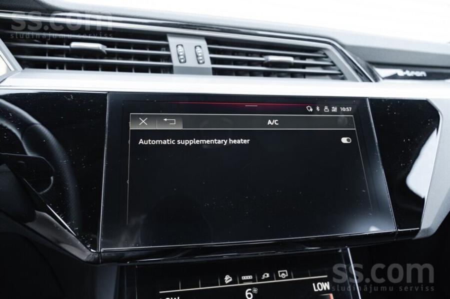 Pelēks Audi E-Tron 2023 Rīga, ar dzinēja tilpumu 0.00 L un nobraukumu 62 tūkst. km par 41450 €, foto 19 vietnē AUTOMOTO.COM.LV