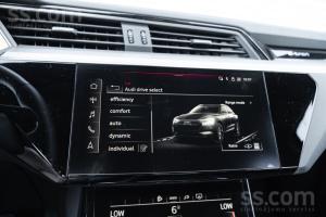 Pelēks Audi E-Tron 2023 Rīga, ar dzinēja tilpumu 0.00 L un nobraukumu 62 tūkst. km par 41450 €, foto 23 vietnē AUTOMOTO.COM.LV