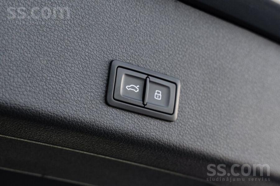 Pelēks Audi E-Tron 2023 Rīga, ar dzinēja tilpumu 0.00 L un nobraukumu 62 tūkst. km par 41450 €, foto 32 vietnē AUTOMOTO.COM.LV