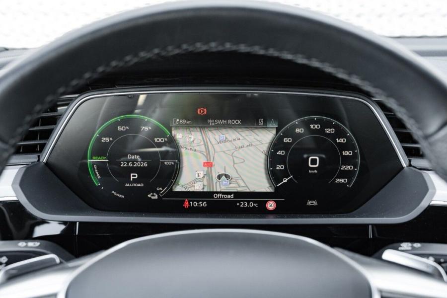 Grey Audi E-Tron 2023 in Marupe, with an engine capacity of 0.00 L and mileage of 62 thousand km for 41450 €, photo 17 on AUTOMOTO.COM.LV