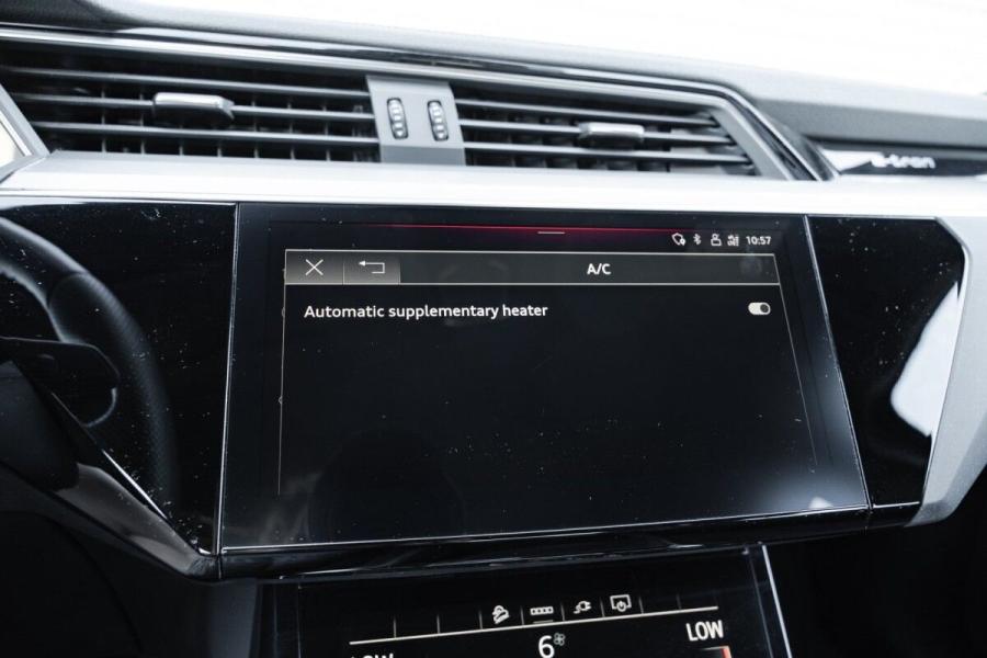 Grey Audi E-Tron 2023 in Marupe, with an engine capacity of 0.00 L and mileage of 62 thousand km for 41450 €, photo 19 on AUTOMOTO.COM.LV
