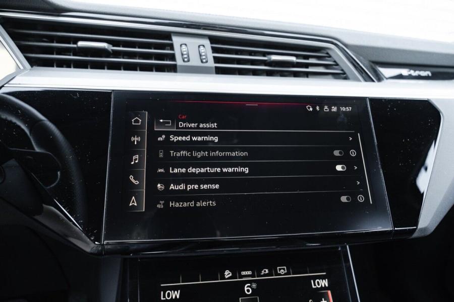 Grey Audi E-Tron 2023 in Marupe, with an engine capacity of 0.00 L and mileage of 62 thousand km for 41450 €, photo 25 on AUTOMOTO.COM.LV