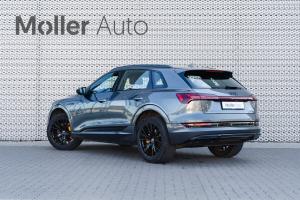 Grey Audi E-Tron 2023 in Marupe, with an engine capacity of 0.00 L and mileage of 62 thousand km for 41450 €, photo 4 on AUTOMOTO.COM.LV