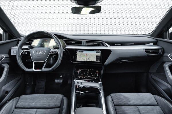 Grey Audi E-Tron 2023 in Marupe, with an engine capacity of 0.00 L and mileage of 62 thousand km for 41450 €, photo 6 on AUTOMOTO.COM.LV