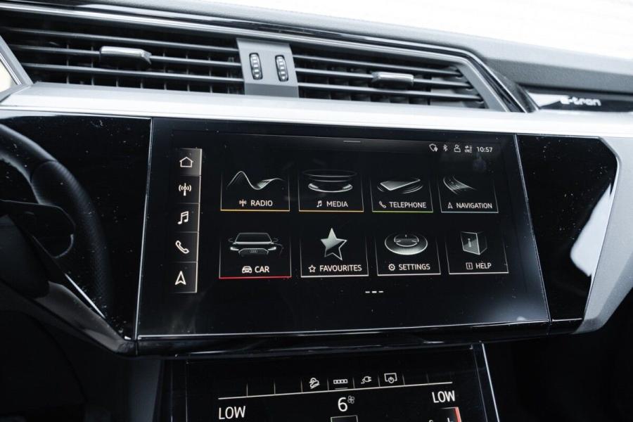 Grey Audi E-Tron 2023 in Marupe, with an engine capacity of 0.00 L and mileage of 62 thousand km for 41450 €, photo 20 on AUTOMOTO.COM.LV