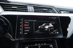 Grey Audi E-Tron 2023 in Marupe, with an engine capacity of 0.00 L and mileage of 62 thousand km for 41450 €, photo 22 on AUTOMOTO.COM.LV