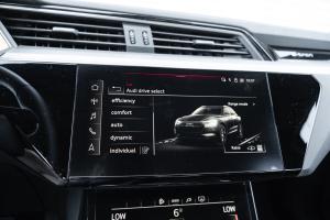 Grey Audi E-Tron 2023 in Marupe, with an engine capacity of 0.00 L and mileage of 62 thousand km for 41450 €, photo 23 on AUTOMOTO.COM.LV